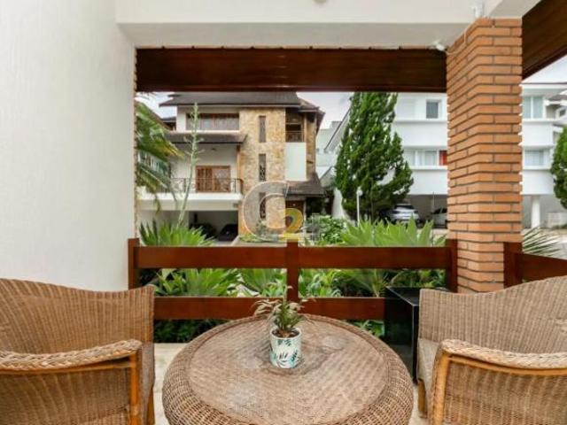 Casa de Condomínio à venda no Tucuruvi com 4 suítes e 4 vagas