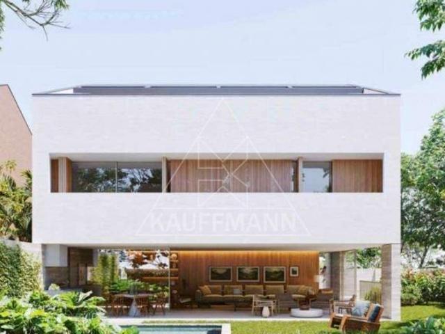 Casa de Condomínio á venda no Alto da Boa Vista 670m² de Área Útil, 4 Suítes