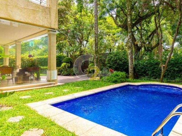 Casa de Condomínio à venda no Alto da Boa Vista com 4 suítes e 5 vagas de garagem