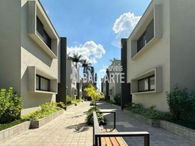 Casa de condominio a venda no Campo Belo