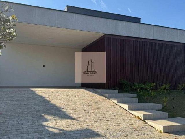 Casa de condomínio à venda, no Condomínio Alphaville Nova Esplanada 3, com 4 suítes