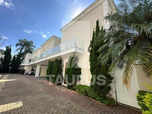 Casa de condomínio á venda no Jardim Cordeiro, 4 suítes, 3 vagas, 332 m²