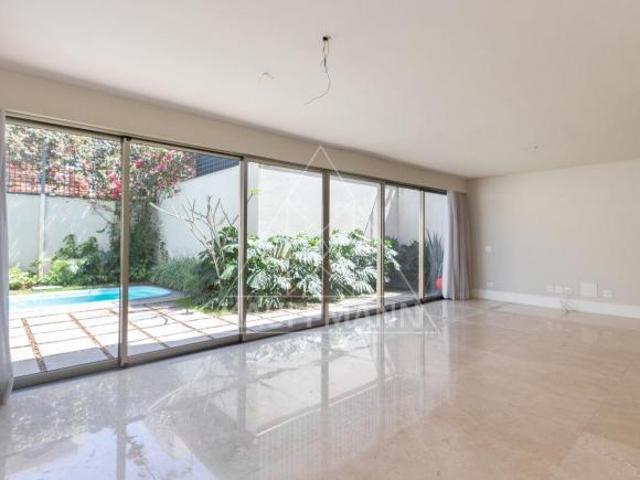 Casa de Condomínio à Venda no Jardim Paulistano 3 Suítes 4 Vagas 469,63m² de Área Construída
