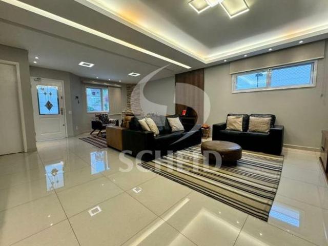 Casa de Condomínio a venda no Jardim Prudência com 258m 4 quartos sendo 2 suítes e 4 vagas