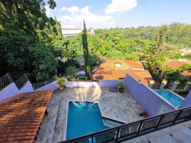 Casa de Condomínio à Venda no Morumbi com 400m² 4 Suítes 3 Vagas