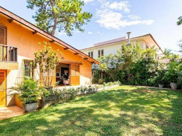 Casa de Condomínio à Venda no Morumbi 3 Dormitórios 1 Suíte, 4 Vagas, 250m² A.C