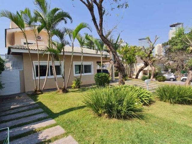 Casa de Condomínio à venda no Residencial 18 do Forte em Alphaville em Santana de Parnaíba SP