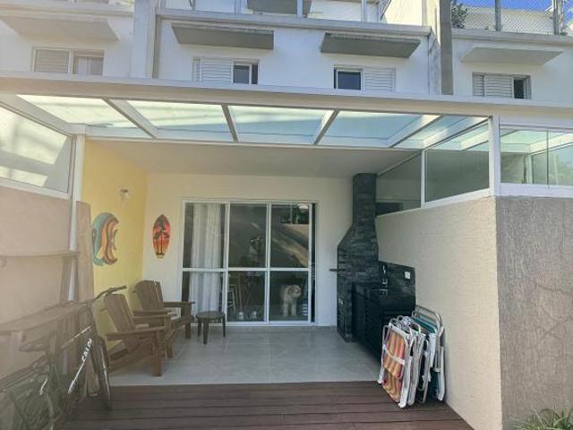 Casa de Condomínio ao lado da Riviera