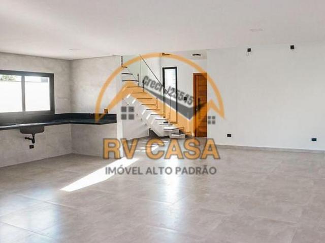 Casa de Condomínio Alto Padrão, de Frente para o Mar