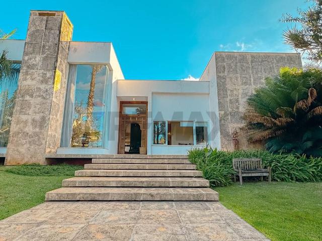 Casa de Condomínio Alugar, 3 Dormitórios localizado em Avenida Gil de Abreu e Souza, 2335 Royal Golf Residence Gleba Fazenda Palhano, Londrina, Paraná, 86055530 | Brasil