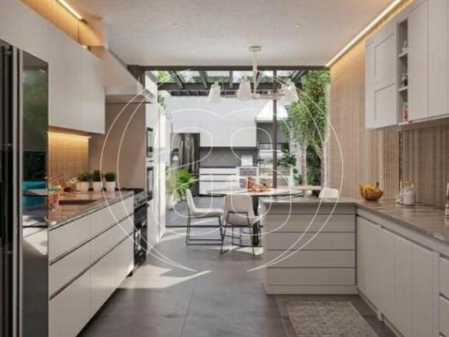 CASA DE CONDOMINIO GRANJA JULIETA 828m²
