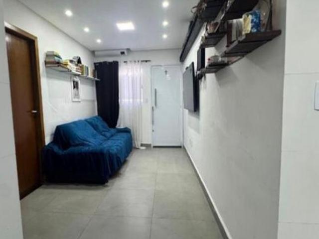 Casa de Condomínio de 2 Dorms, 43 m² de área útil, 1 Vaga.Bairro: Vila Caiçara