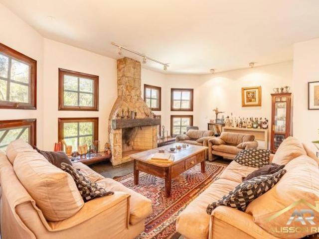 Casa de condomínio de 500m², 5 Suítes, 6 Banheiros, 2 Vagas em Alphaville