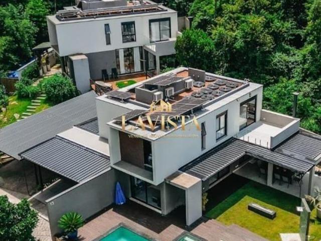 Casa de Condomínio de Alto Padrão em Itapetinga Atibaia