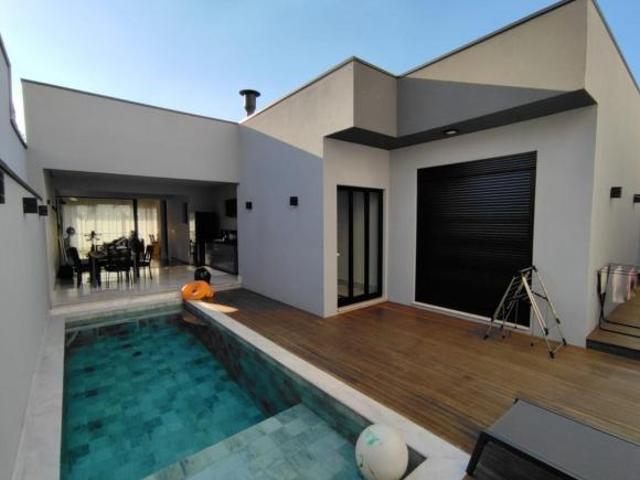 Casa de Condomínio de Luxo no Swiss Park, Campinas SP: 3 Quartos, 3 Suítes e 215m² de Área Privativa