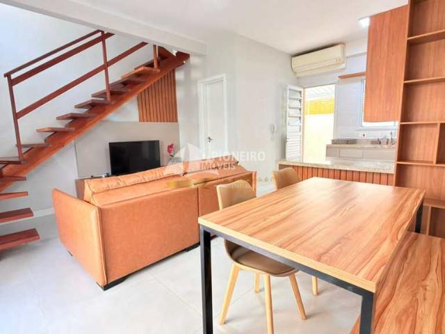 Casa de condomínio, disponível para locação anual e venda