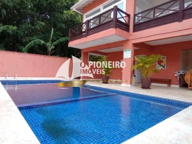 Casa de condomínio disponível, para venda, na praia de Camburi