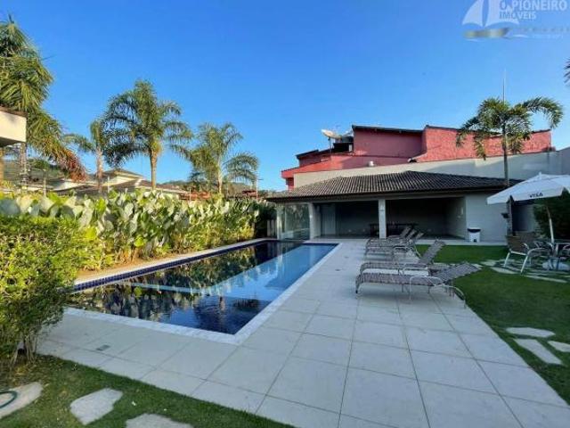 Casa de condomínio, disponível para venda e locação em Juquehy