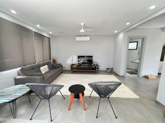 Casa de condomínio disponível para venda e locação em Juquehy