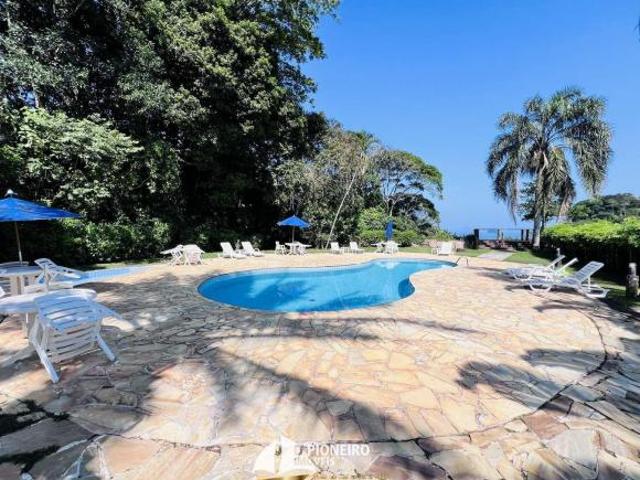 Casa de condomínio disponível para venda em Boiçucanga!