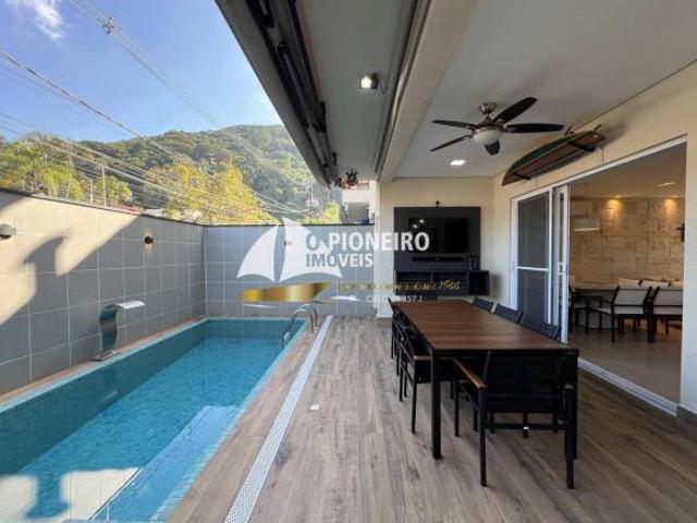 Casa de condomínio, disponível para venda, em Juquehy
