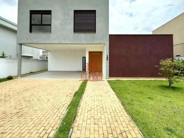 Casa de condomínio em Cotia, com 4 suítes, piscina iluminada Casa de Alto Padr