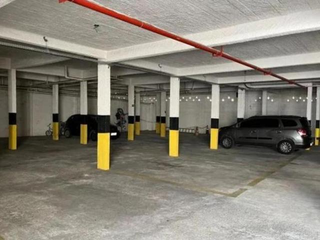 Casa de condomínio em Americanólopis!