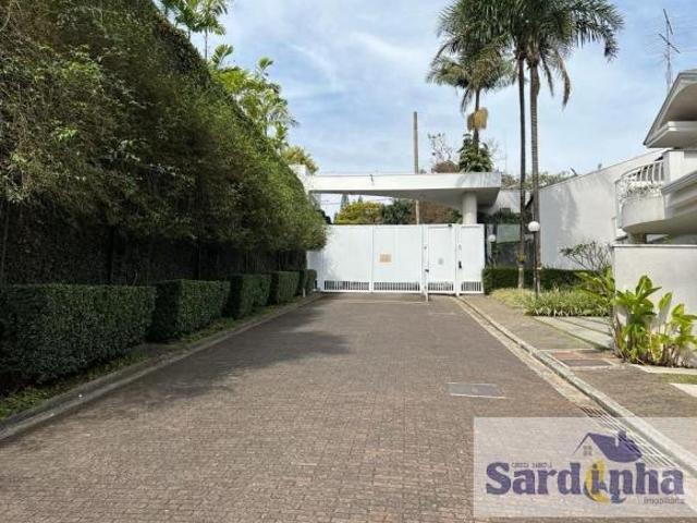 Casa de Condomínio em Alto da Boa Vista, SP: 4 Dormitórios, 4 Suítes, 5 Banhe.