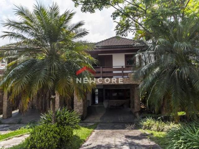 Casa de condomínio em Alameda Tambaqui Alphaville Santana de Parnaíba/SP