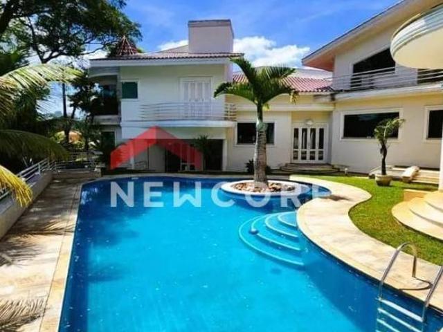 Casa de condomínio em Alameda Umuarama Alphaville Santana de Parnaíba/SP