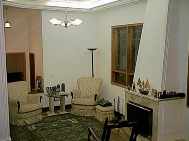 Casa de condomínio em Alameda Ágata Alphaville Santana de Parnaíba/SP