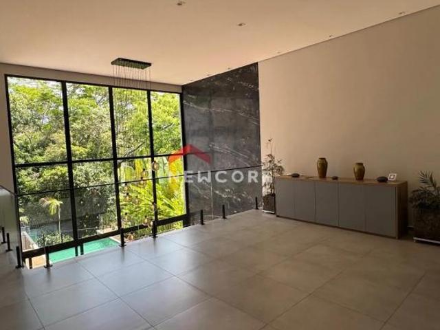 Casa de condomínio em Alameda Aroeira Jardim do Golf I Jandira/SP