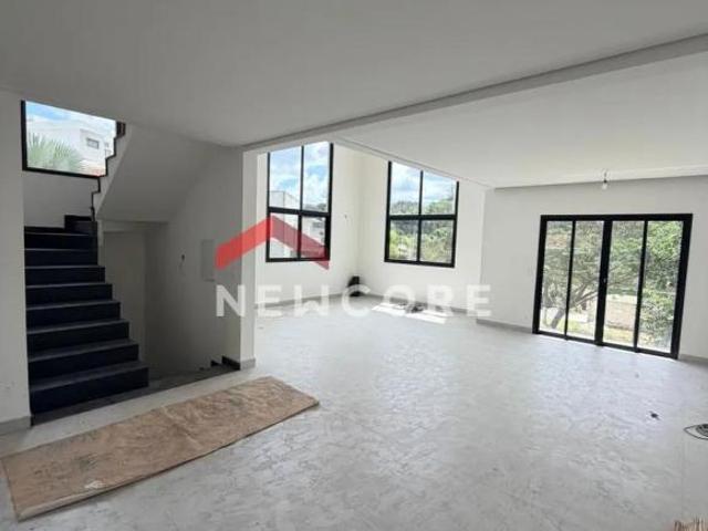 Casa de condomínio em Alameda Beija Flor Residencial dos Lagos Cotia/SP