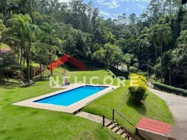 Casa de condomínio em Alameda Curió Jardim Itatiaia Embu das Artes/SP