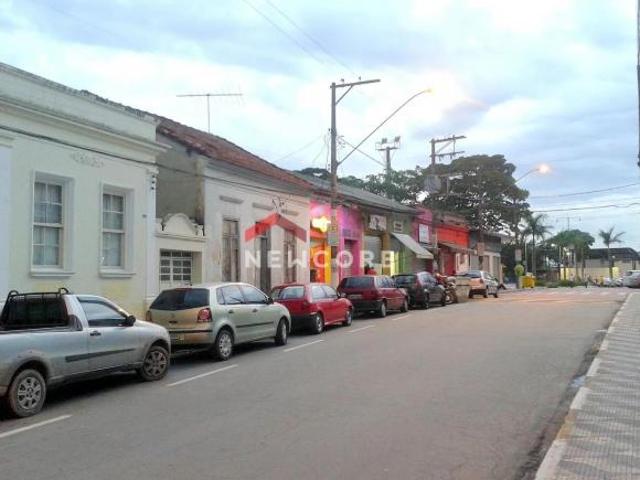 Casa de condomínio em Alameda das Bromélias Chácaras Roselândia Cotia/SP