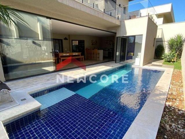 Casa de condomínio em Alameda das Embaúbas Alphaville Santana de Parnaíba/SP