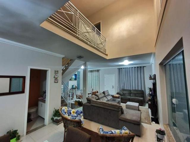 Casa de condomínio em Alameda das Seringueiras Granja Viana Cotia/SP