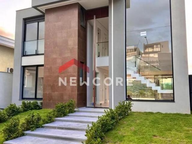 Casa de condomínio em Alameda dos Itapiúnas Alphaville Santana de Parnaíba/SP