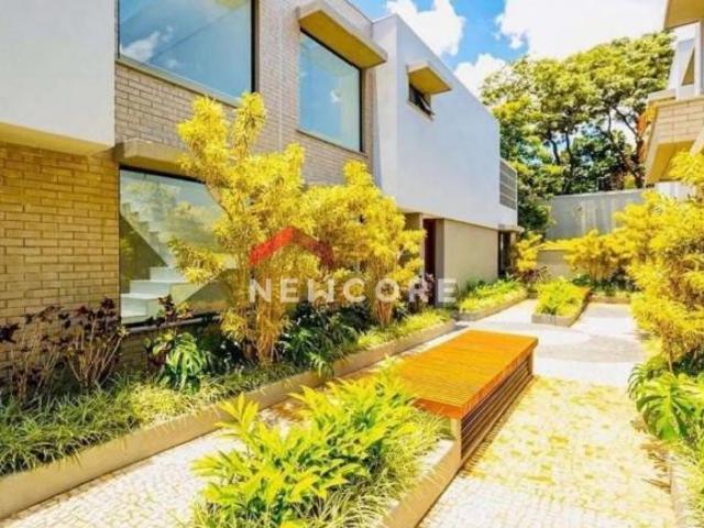 Casa de condomínio em Alameda dos Nhambiquaras Indianópolis São Paulo/SP