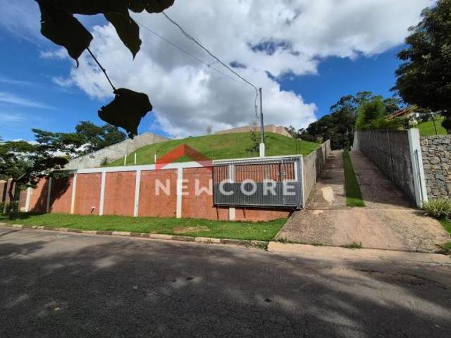 Casa de condomínio em Alameda Harpia Jardim Itatiaia Embu das Artes/SP