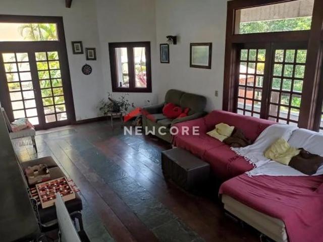 Casa de condomínio em Alameda Jequitibá Altos de São Fernando Jandira/SP