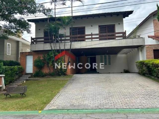 Casa de condomínio em Alameda Limeira Alphaville Santana de Parnaíba/SP
