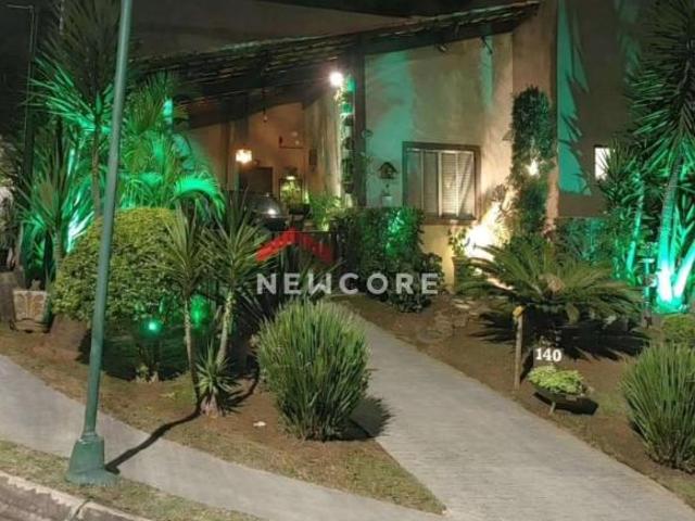 Casa de condomínio em Alameda Murilo Robles Escolástico Pitas Cotia/SP