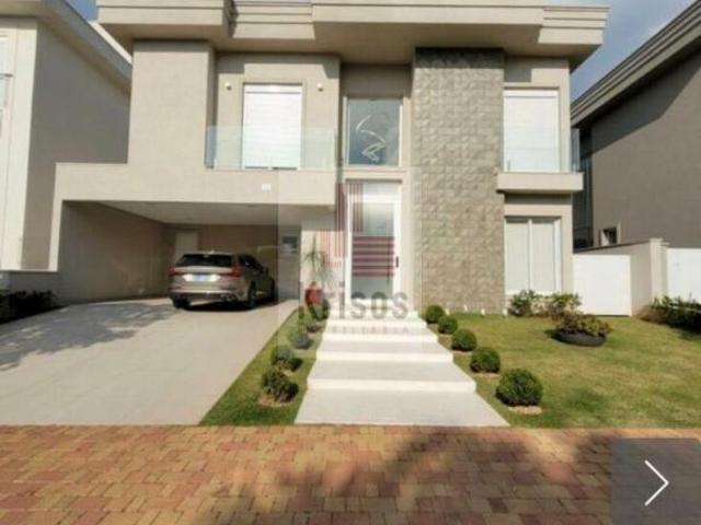 Casa de condomínio em Alphaville 415m² de área útil em Residencial Genesis I