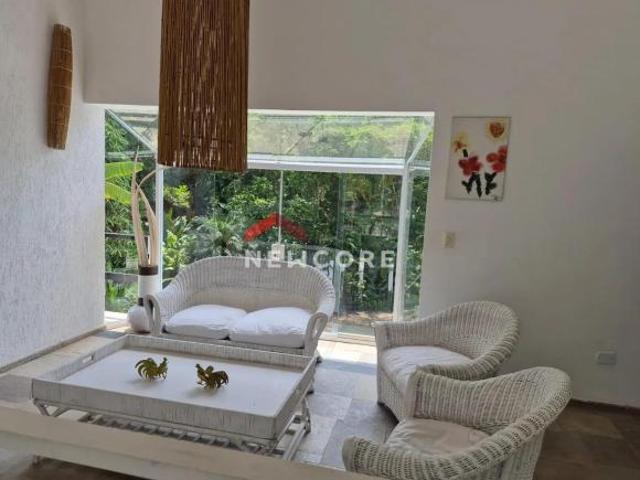 Casa de condomínio em Aprovada 693 Guaratuba Bertioga/SP