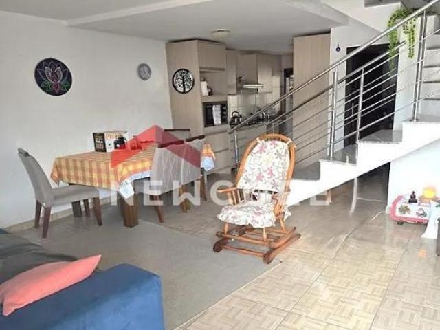 Casa de condomínio em Atenas Niterói Canoas/RS