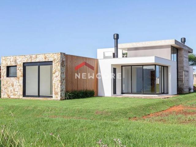 Casa de condomínio em Av Castelo Branco Centenário Torres/RS