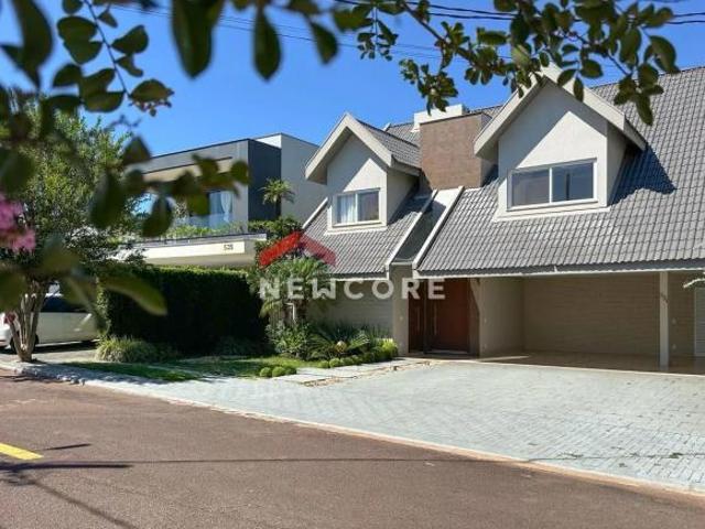 Casa de condomínio em Avenida Treviso FAG Cascavel/PR