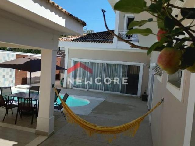 Casa de condomínio em Avenida Arnaldo Felipe Sbruzzi Piracangaguá Taubaté/SP