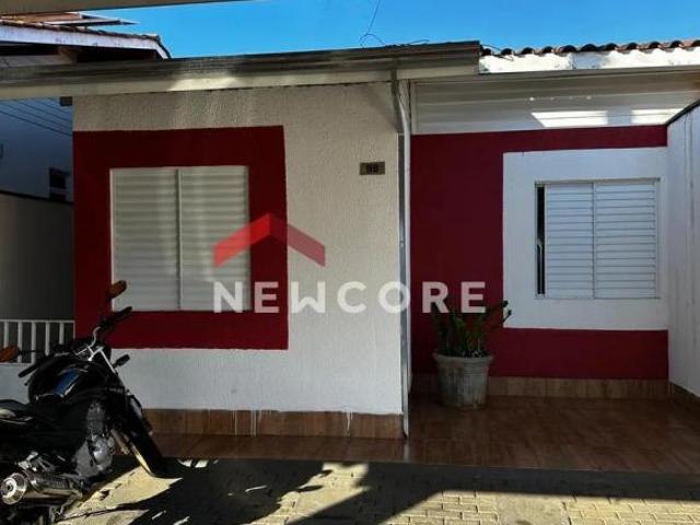 Casa de condomínio em Avenida dos Ferreiras Aclimação Uberlândia/MG